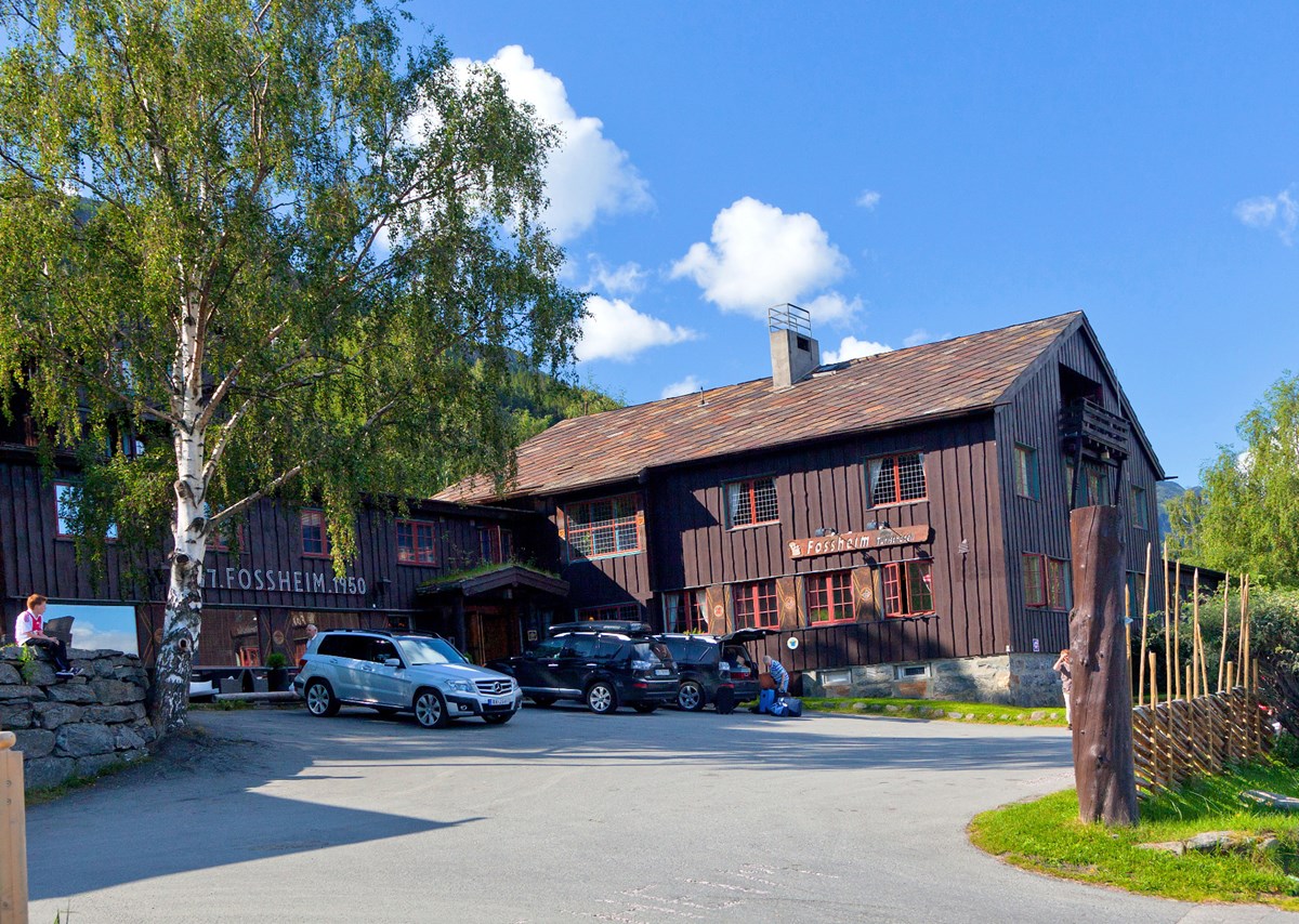Fossheim Hotell - Historisk hotell i Lom - De Historiske