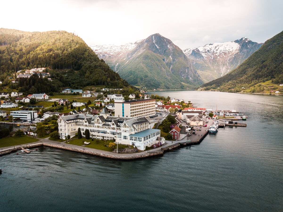 Kviknes Hotel i Balestrand, Sognefjorden - De Historiske Hotel