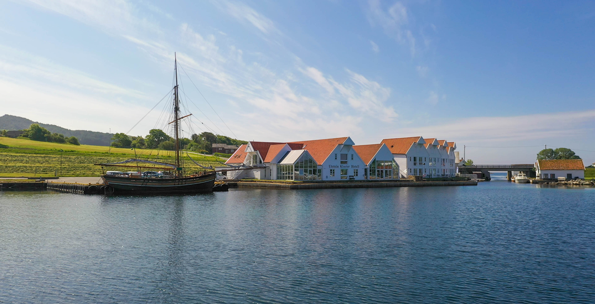Utstein Kloster Hotell - Historisk hotell på Mosterøy - De Historiske